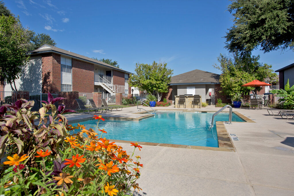 Crestbrook Apartments – The Paskin Group