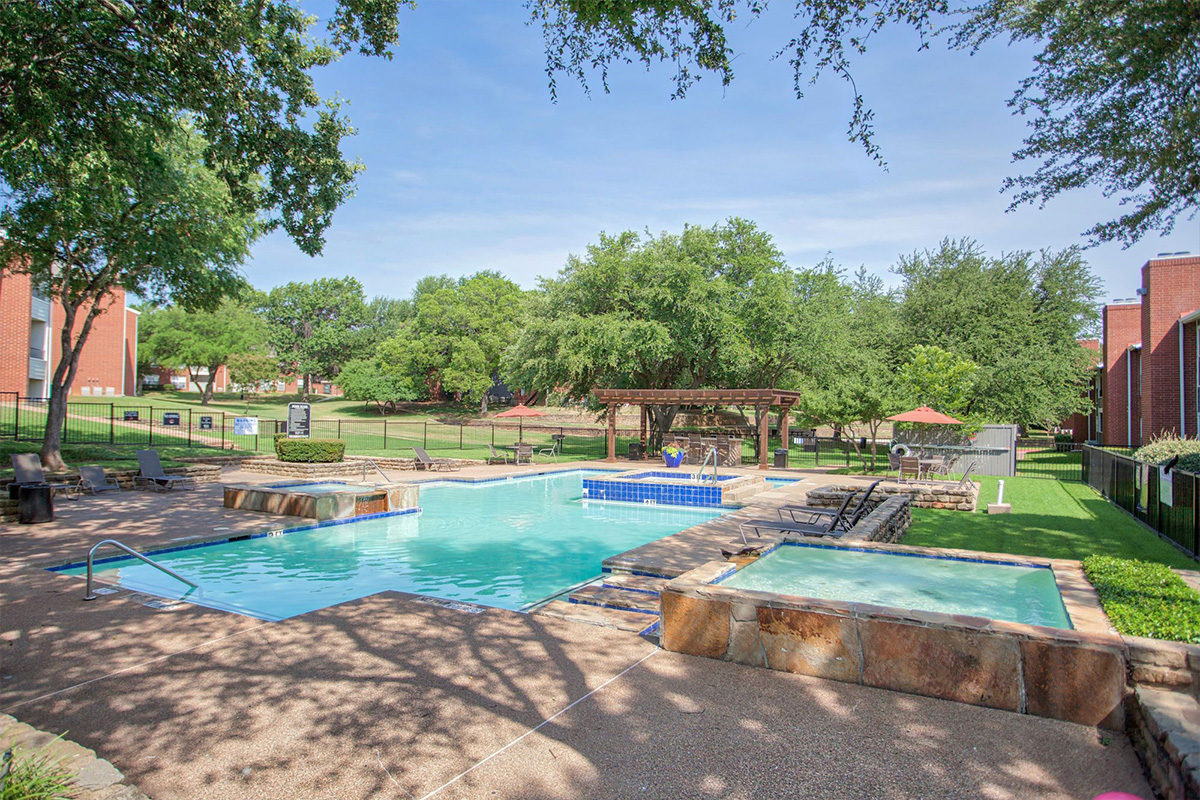 The Trails of Valley Ranch Apartments – The Paskin Group