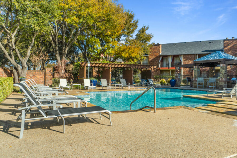 Chateau on the River – The Paskin Group